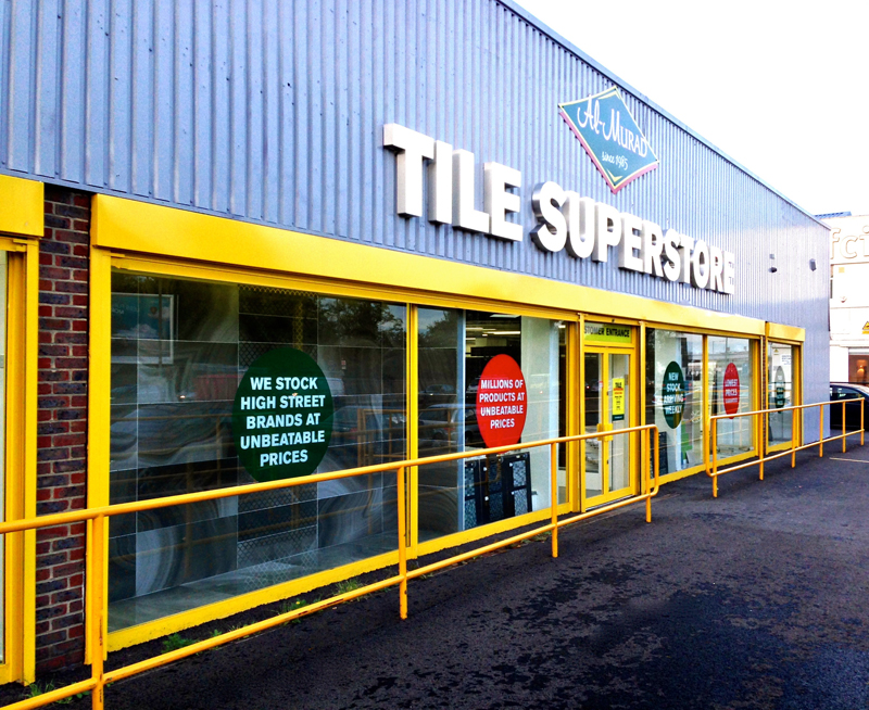 Best Aaluminium Shop Front Door London | Nationwide Shopfront